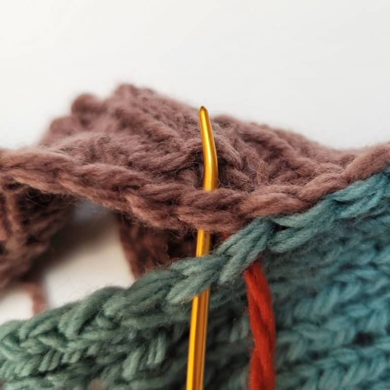 Turnstile Wrap: Sewing the Seams – Modern Daily Knitting