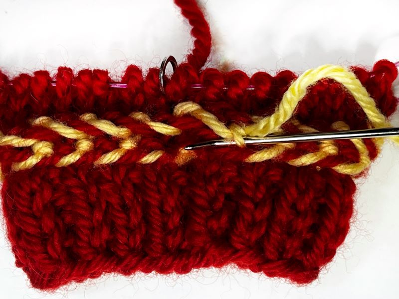 Ask Patty: Jogless Latvian Braid – Modern Daily Knitting