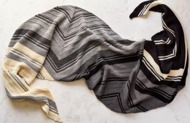 Cuatro Wrap – Modern Daily Knitting