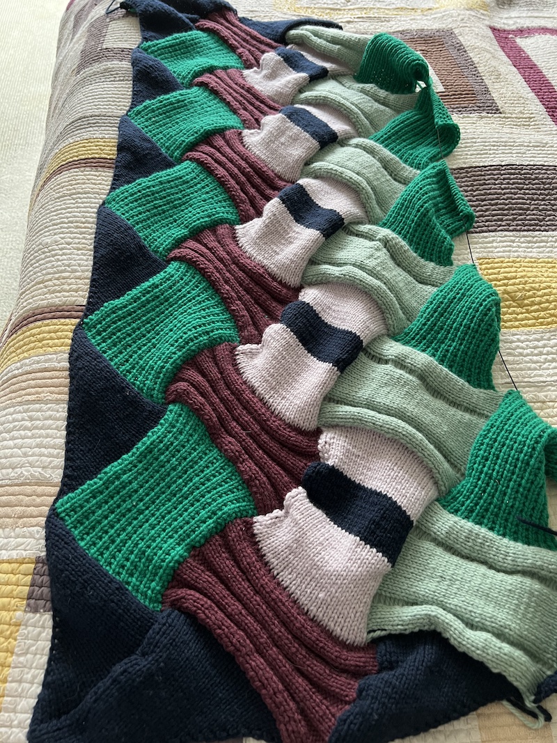 Step It Up: Stepping Stone Throw by the Numbers – Modern Daily Knitting