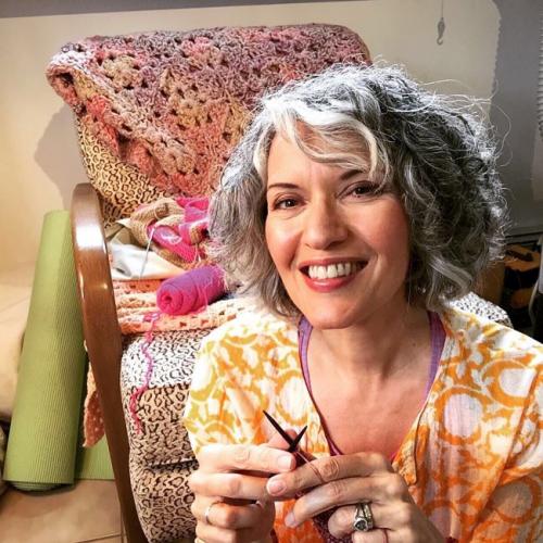 Suzan Colón – Modern Daily Knitting