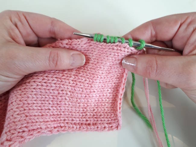 Techniques In Depth: How to Pick Up Stitches – Modern Daily Knitting