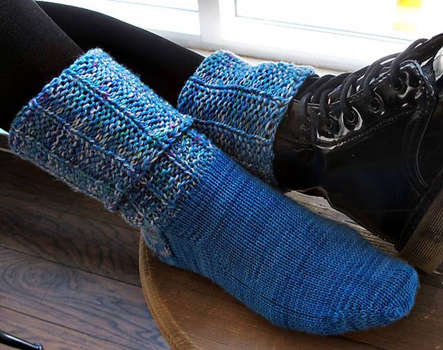 Snippets: New Patterns to Warm the Extremities – Modern Daily Knitting