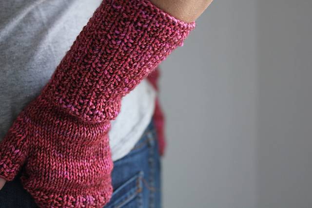 Snippets: New Patterns to Warm the Extremities – Modern Daily Knitting