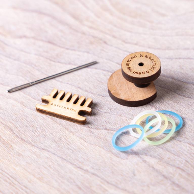The Tiny Darning Loom – Modern Daily Knitting